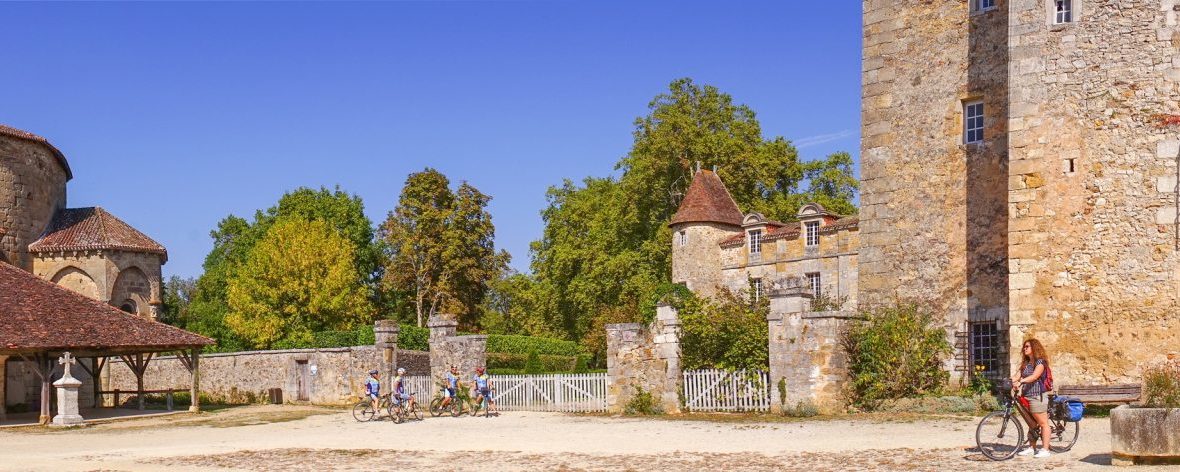 La Flow Vélo, véloroute de Sarlat à l'île d'Aix, passant par Thiviers ...